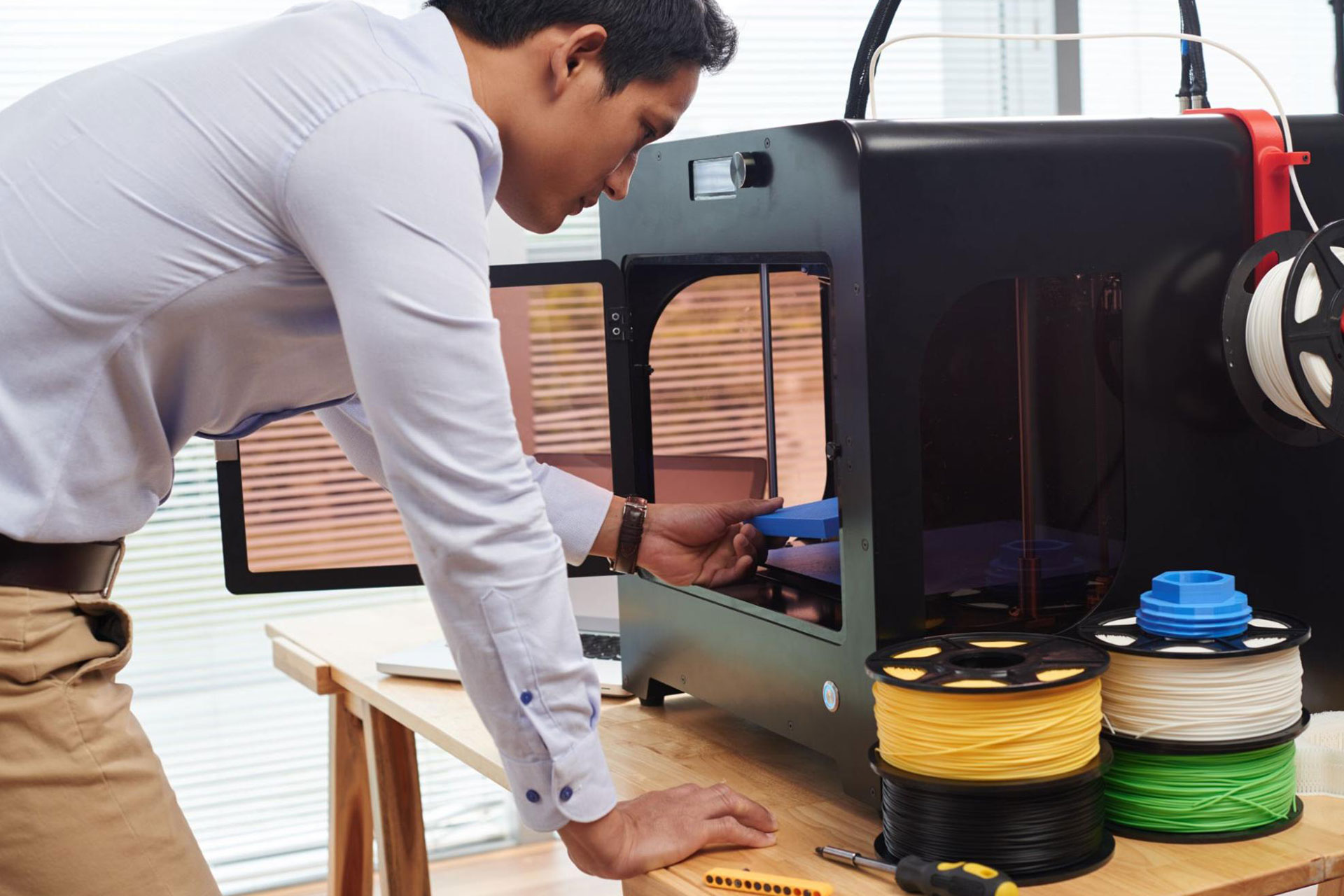 7 3D Printer Safety Rules You Should Always Follow - OmniFab